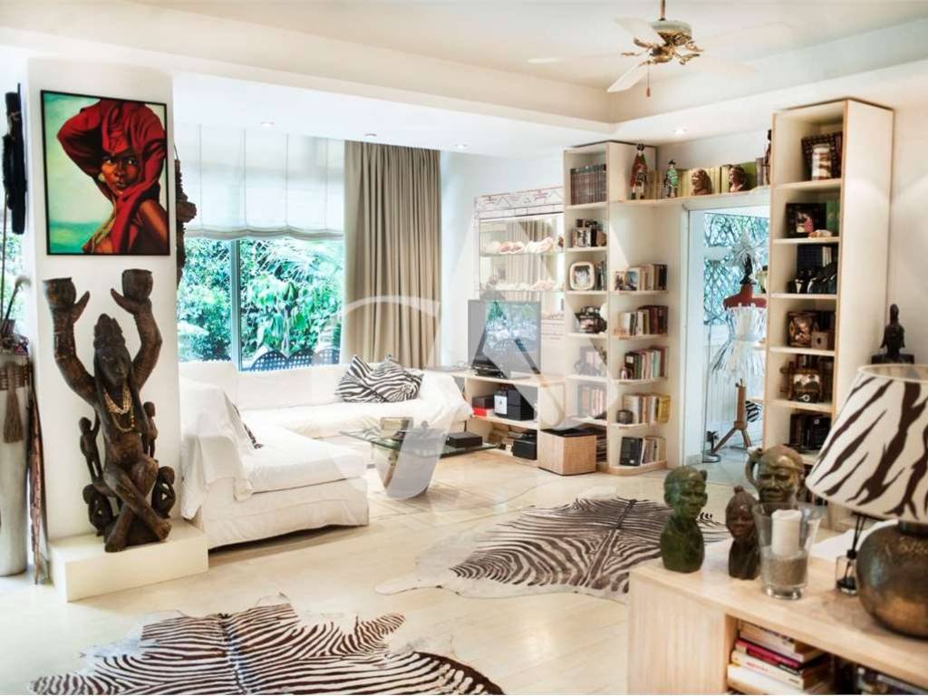 Vendita Appartamento Roma. Trilocale in via Monte Altissimo, 5. Buono ...