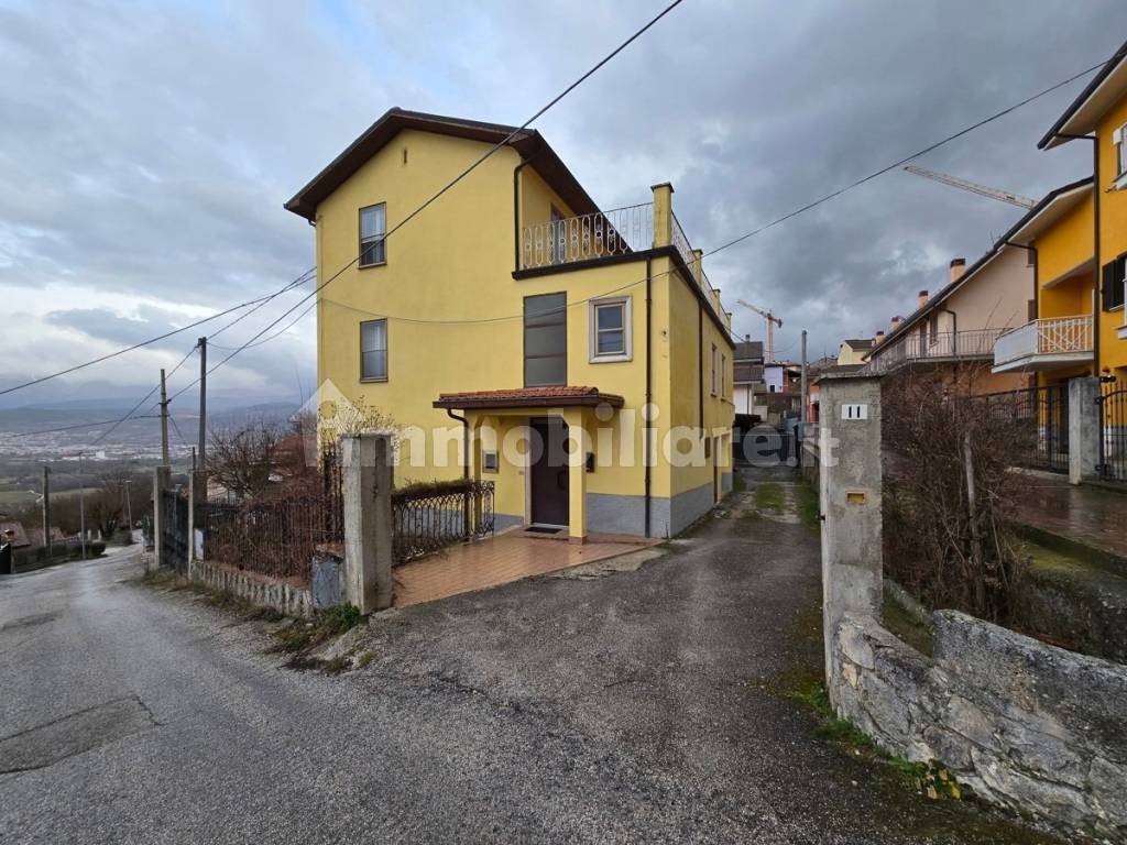 Vendita Villa unifamiliare in via Capo la costa, 11 L'Aquila. Da ...