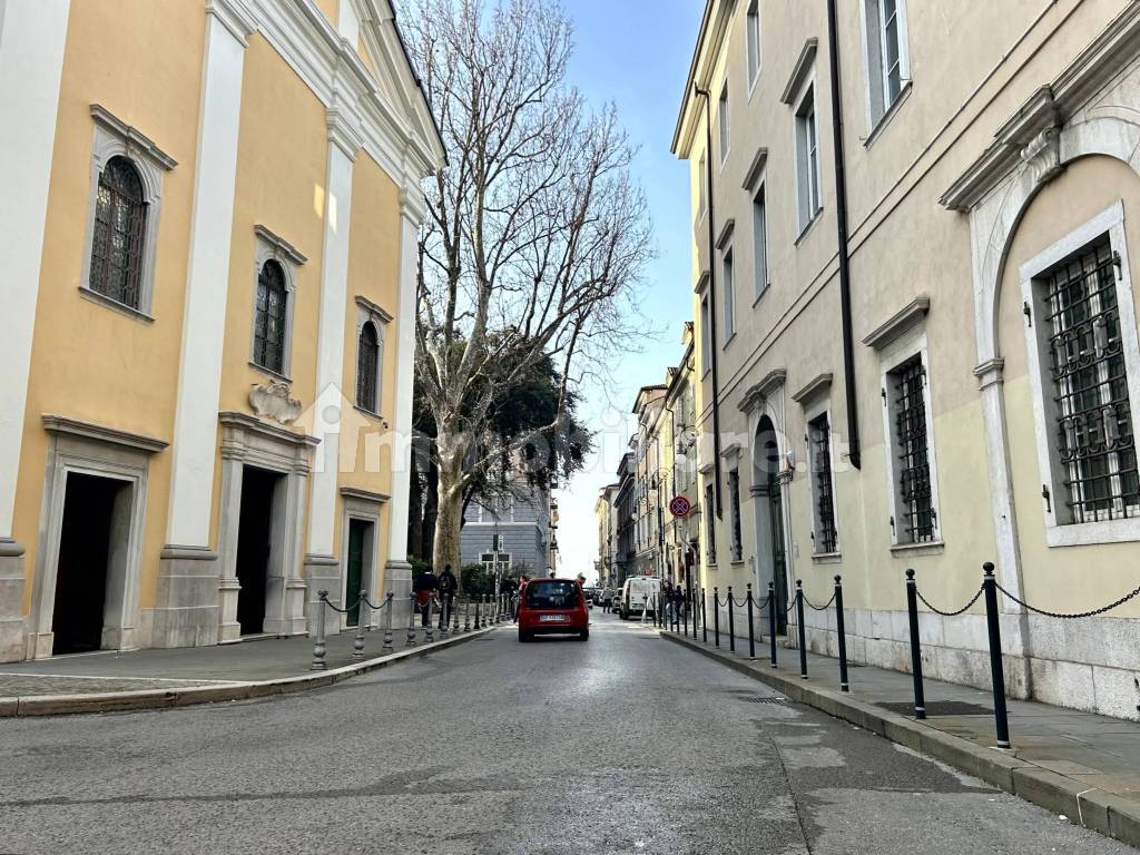 Vendita Appartamento Trieste. Bilocale in via Santi Martiri 6. Ottimo ...
