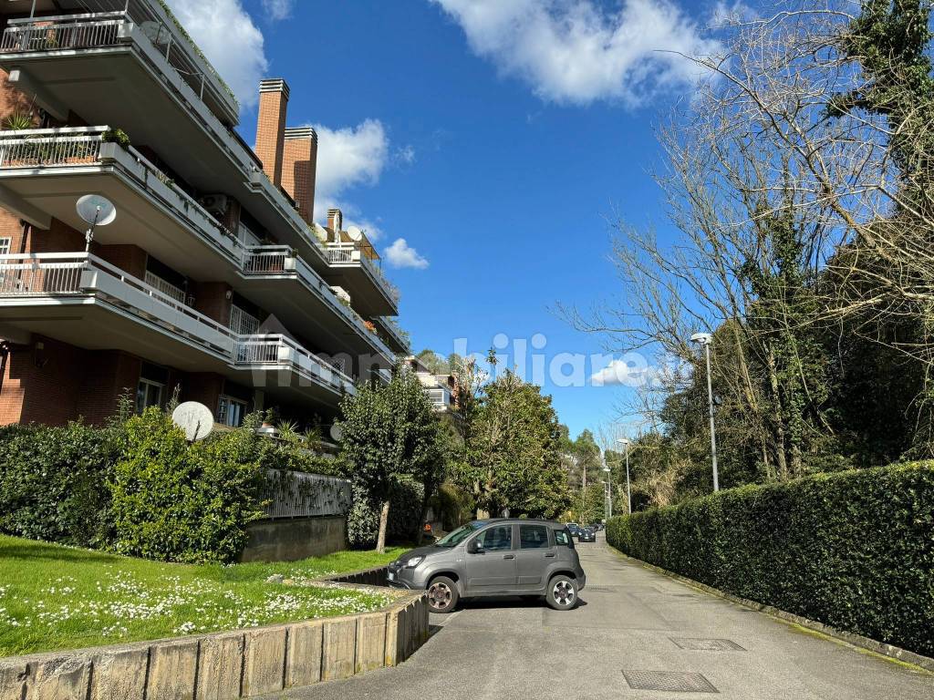 Vendita Appartamento Roma. Bilocale in viale Cortina d'Ampezzo. Ottimo ...