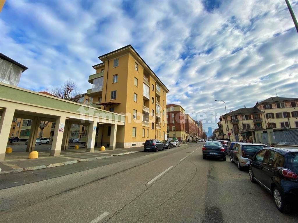Продажа Квартира Турин. Двухкомнатная квартира : via Giacomo Dina 52. Хорошее состояние ...