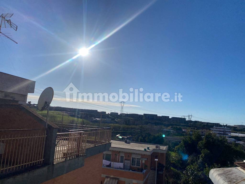 Vendita Appartamento Roma. Bilocale in via del Risaro. Buono stato ...