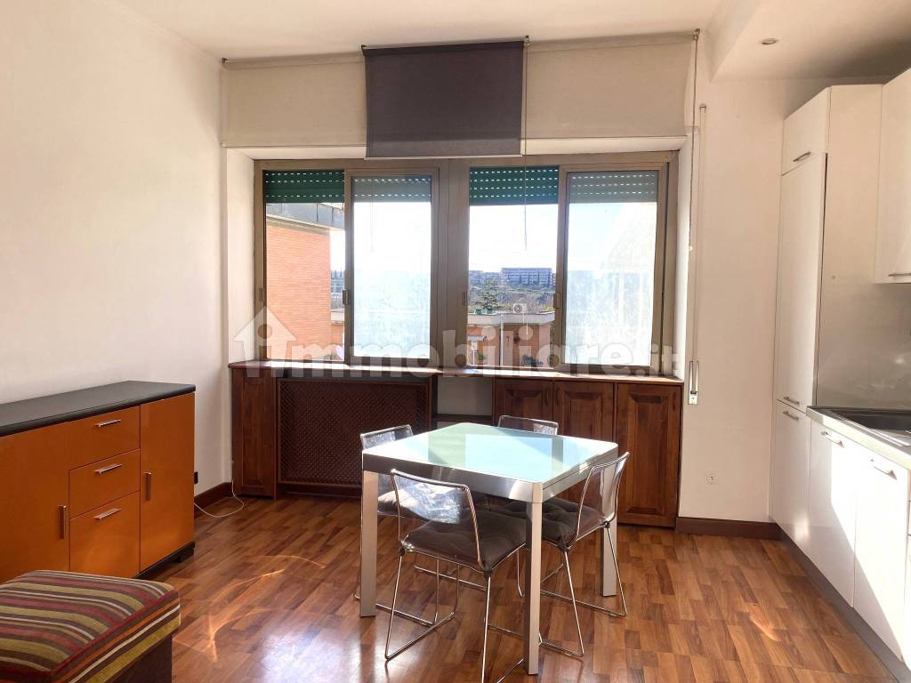 Vendita Appartamento Roma. Bilocale in via del Risaro. Buono stato ...