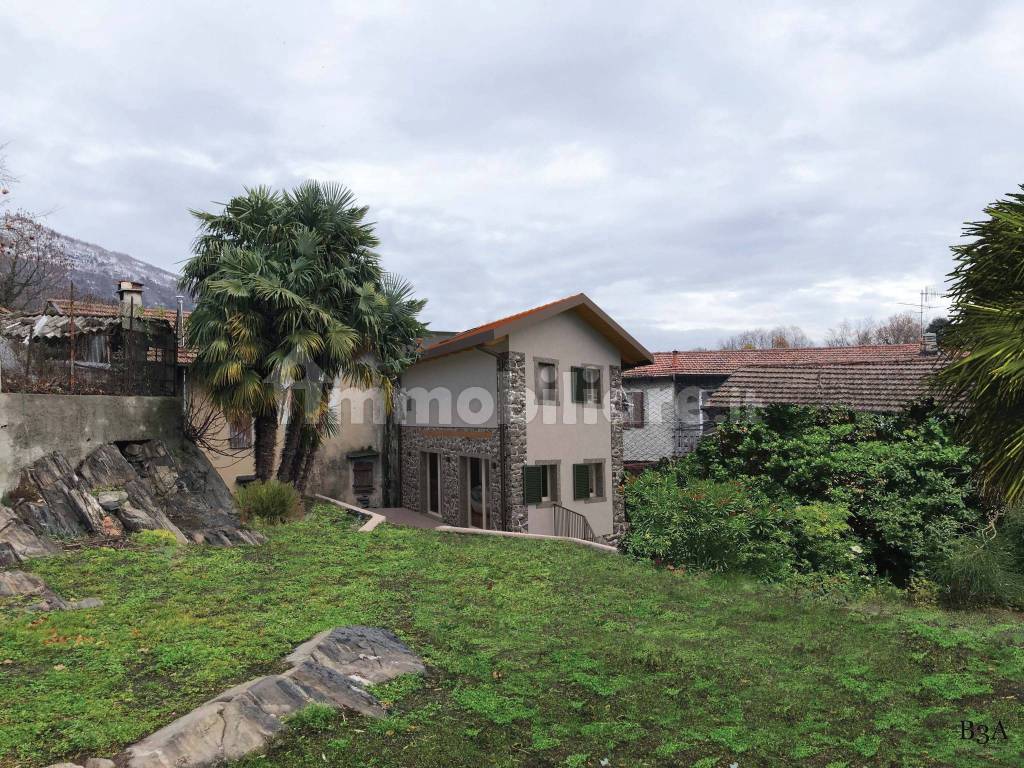 Vendita Rustico in via Maffioli Mergozzo. Nuovo, posto auto, 126 m² ...