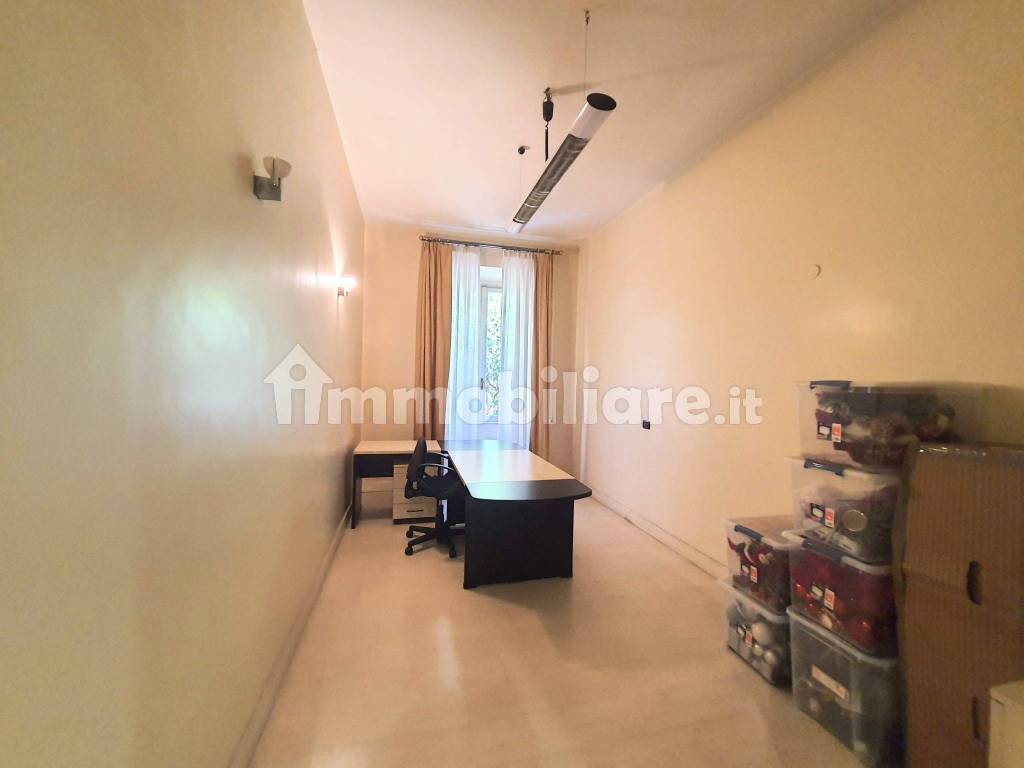 Ufficio - Studio via Giosuè Carducci, Roma, Rif. 110149201 - Immobiliare.it