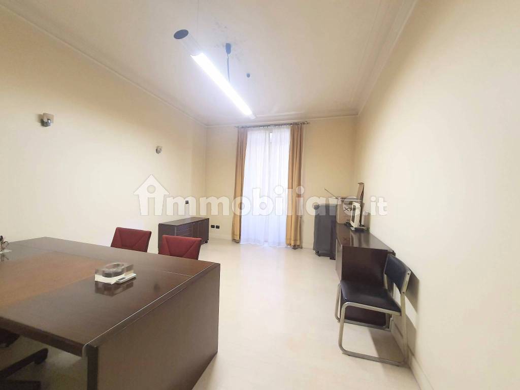 Ufficio - Studio via Giosuè Carducci, Roma, Rif. 110149201 - Immobiliare.it