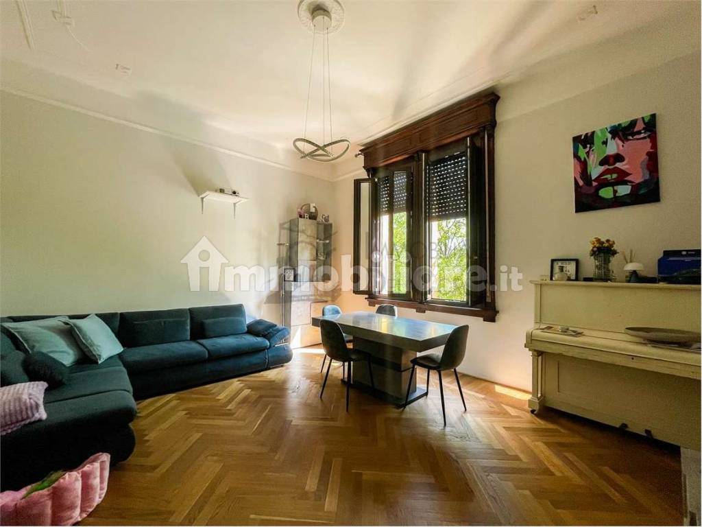 Vendita Appartamento Modena. Ottimo stato, secondo piano, con balcone ...