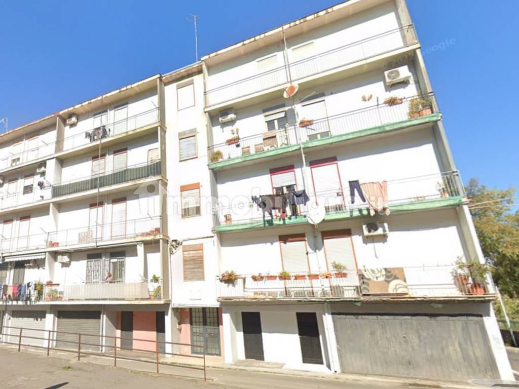 Vendita Appartamento in via Salvatore Raccuglia 85. Catania. Buono ...