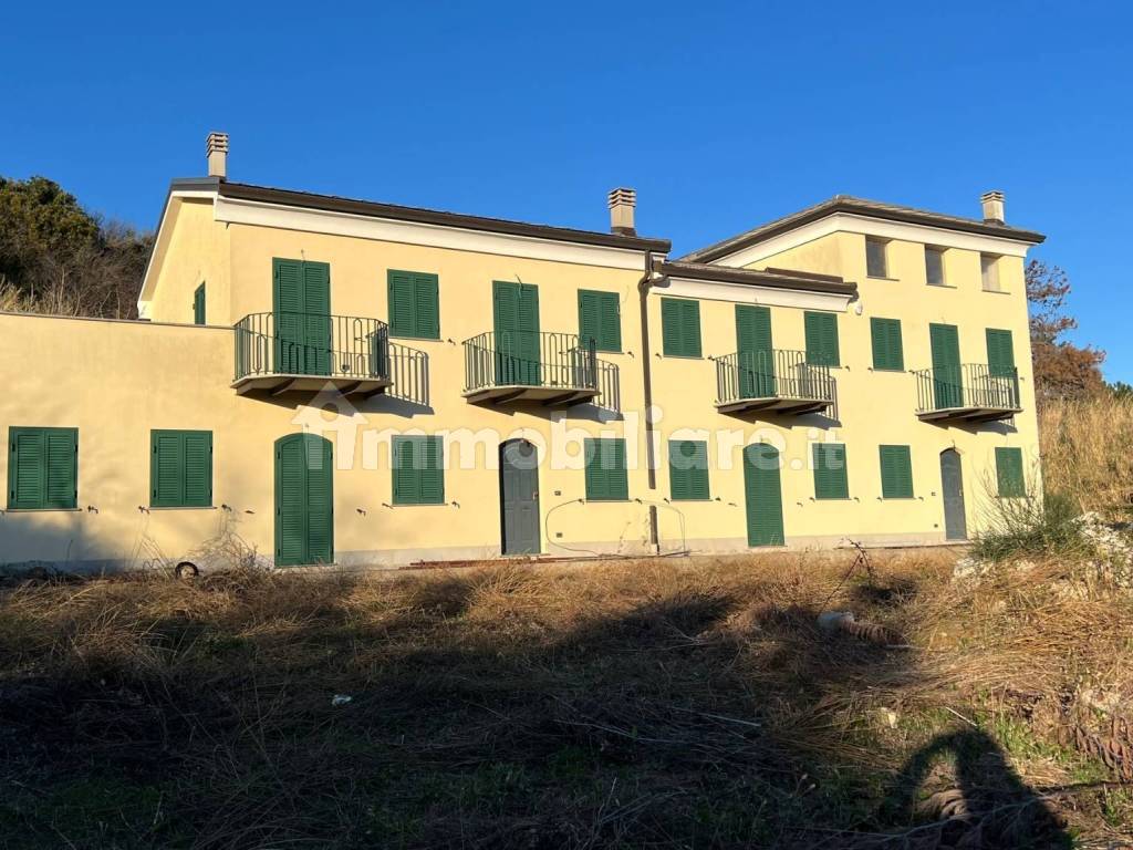 Sale Two-family villa in via Ciantagalletto 33 Savona. Parking space ...