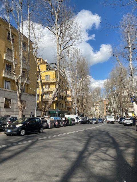 Locale commerciale viale Parioli, Roma, Rif. 110189691 - Immobiliare.it