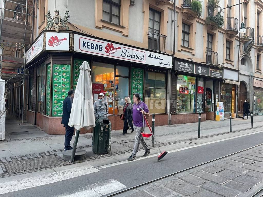 Locale commerciale via Milano, 10, Torino, Rif. 110193551 - Immobiliare.it