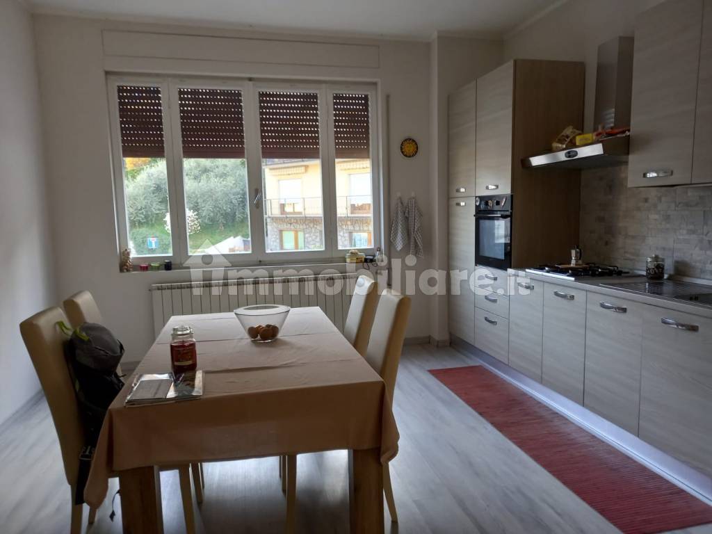 Affitto Appartamento Lovere. Bilocale in viale Dante Alighieri 8 ...