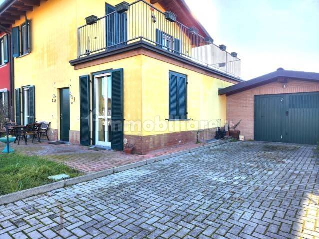 Vendita Villa a schiera in Verretto via Don Angelo Barbieri 36 Verretto ...