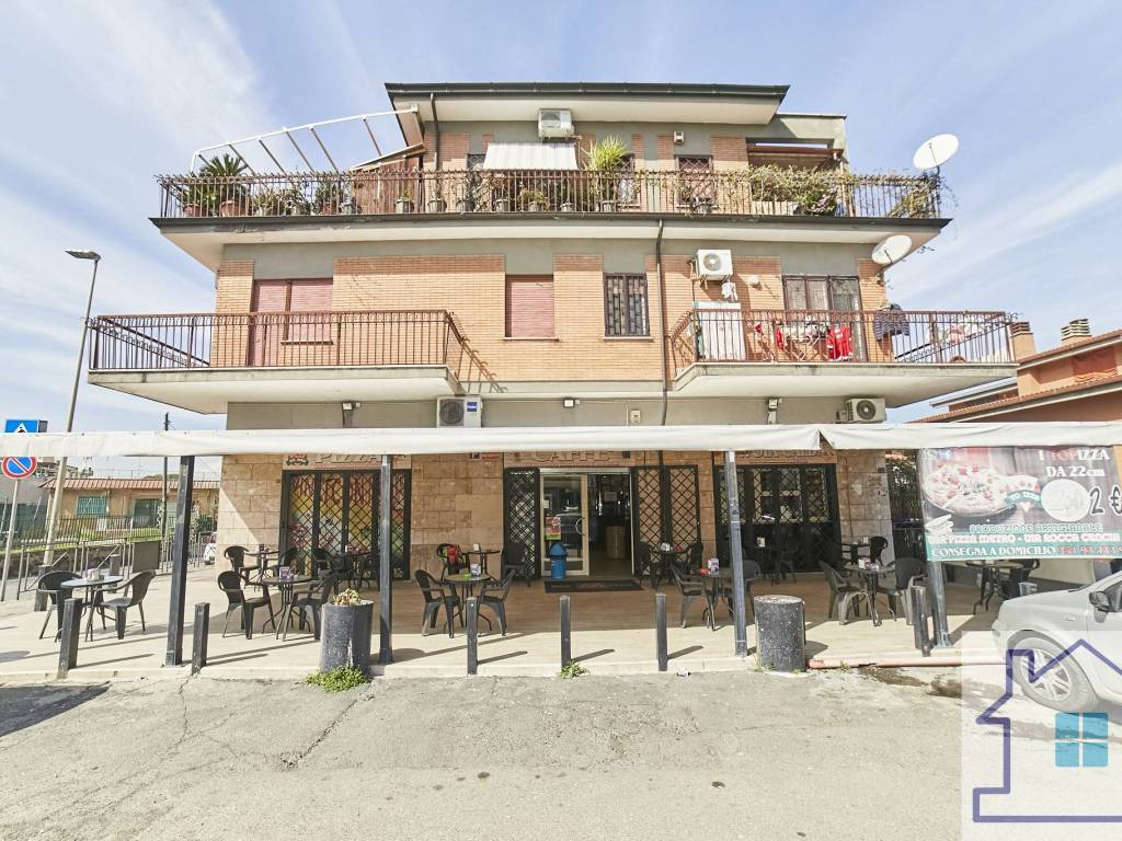 Bar via di Rocca Cencia, Roma, Rif. 110240015 - Immobiliare.it