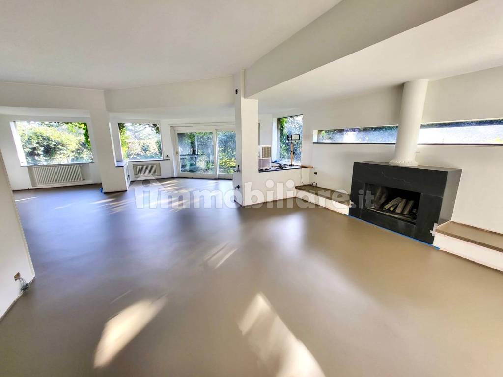 Sale Single family villa in via Della Camilluccia Rome. Good condition ...