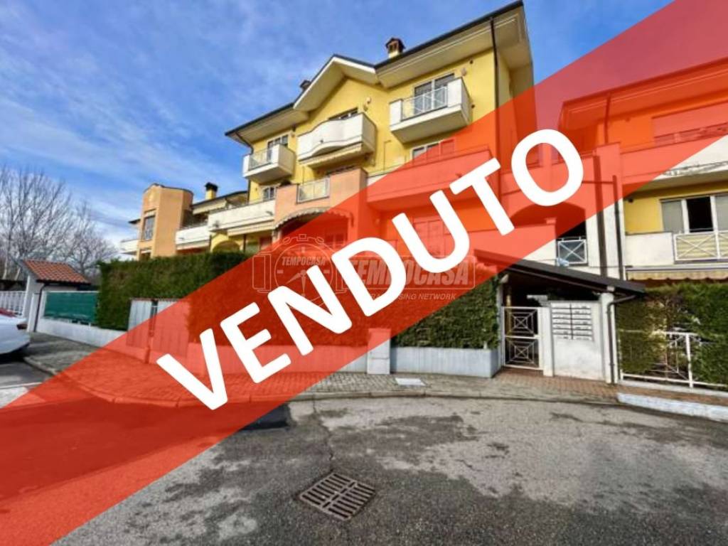 Vendita Appartamento Rivalta di Torino. Quadrilocale in via Sibilla Aleramo. Ottimo stato, piano ...