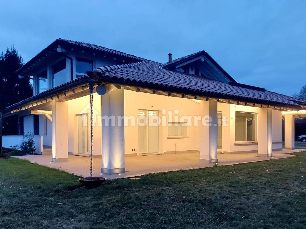 Affitto Villa unifamiliare in via della Novaglia 9 Galliate Lombardo ...