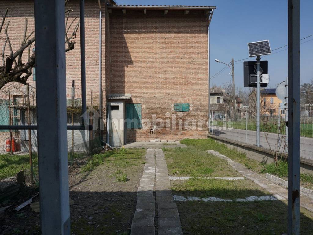 Vendita Villa bifamiliare in via Trai, 28 Colorno. Da ristrutturare ...