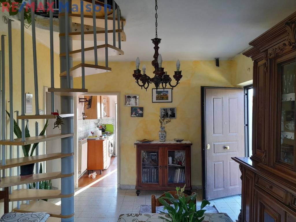 Vendita Villa unifamiliare in via Poggio Mirteto, 52 Forano. Buono ...