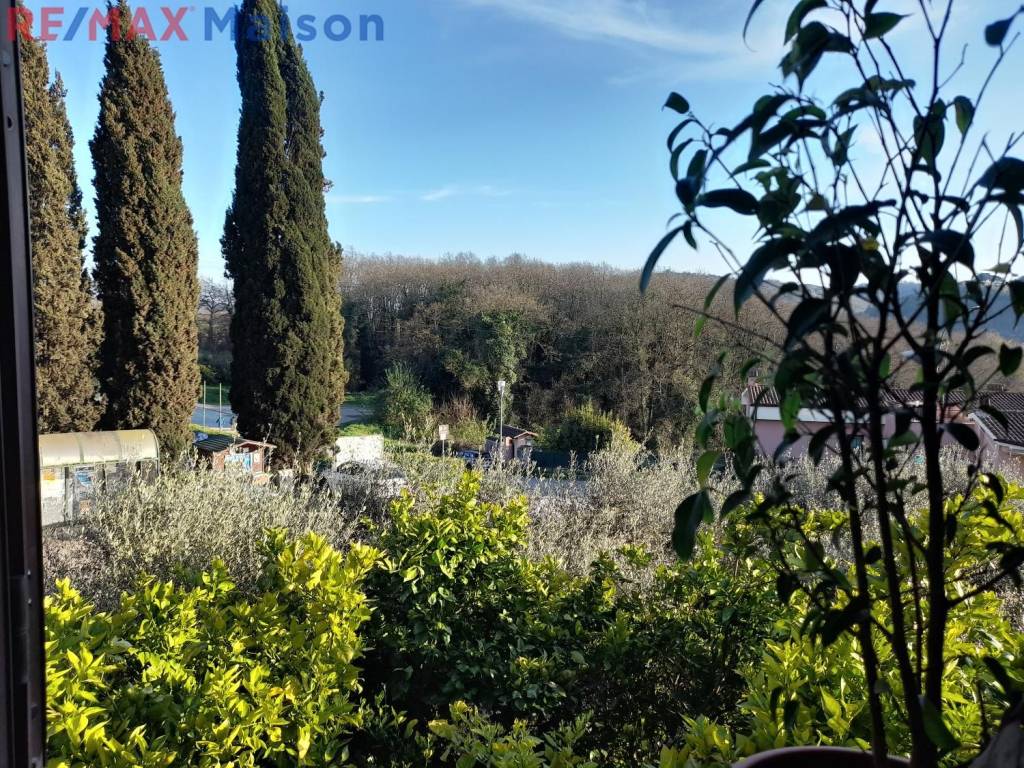 Vendita Villa unifamiliare in via Poggio Mirteto, 52 Forano. Buono ...