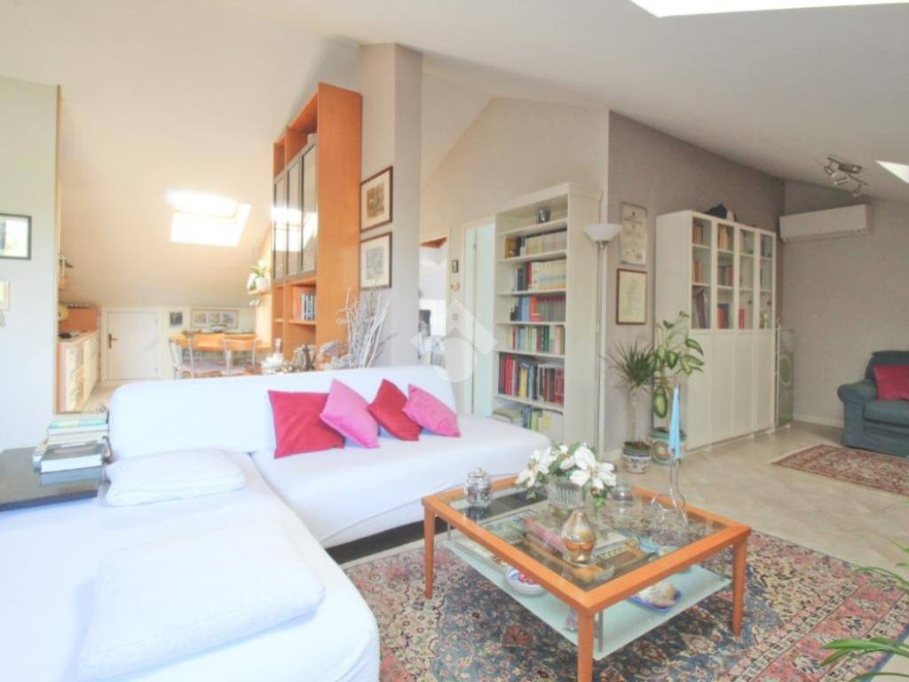 Vendita Mansarda in via Cilli Vincenzo 32 Città Sant'Angelo. Buono ...