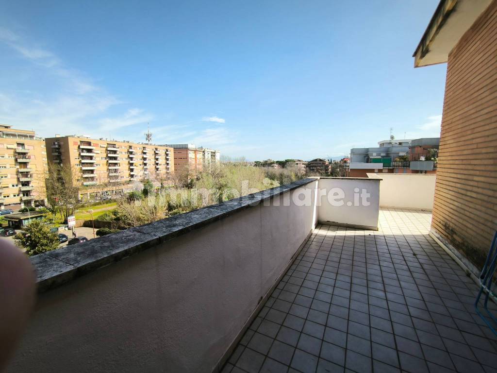 Affitto Attico in via dei Durantini 257 Roma. Ottimo stato, con terrazza, rif. 110402399