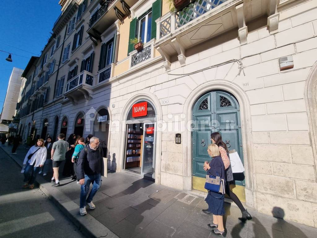 Magazzino - Deposito via del corso 101, Roma, Rif. 110407611 ...