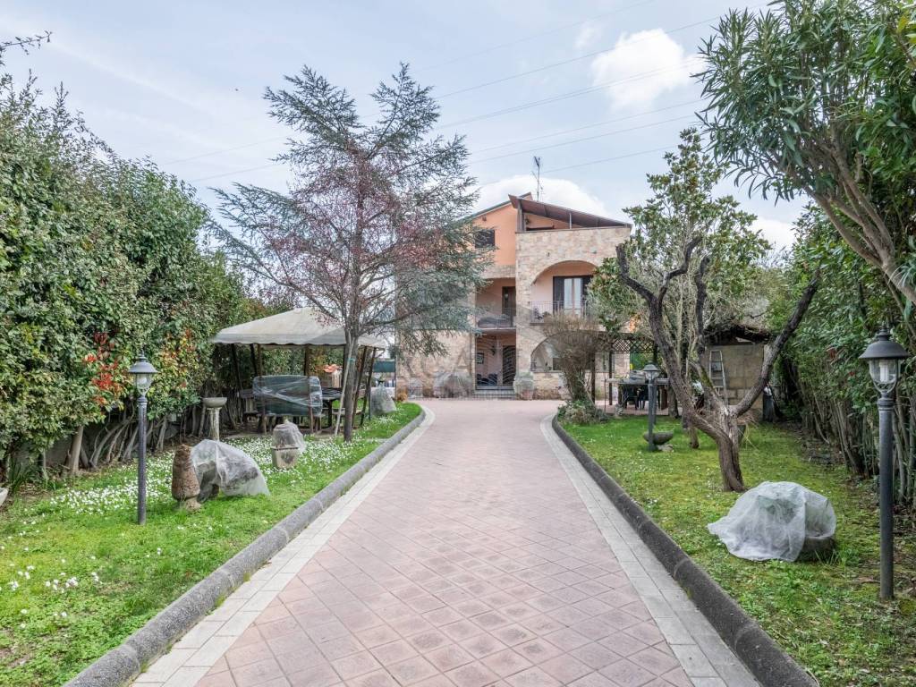 Vendita Villa unifamiliare in via Giacomo Puccini Montopoli in Val d'Arno. Buono stato, posto ...