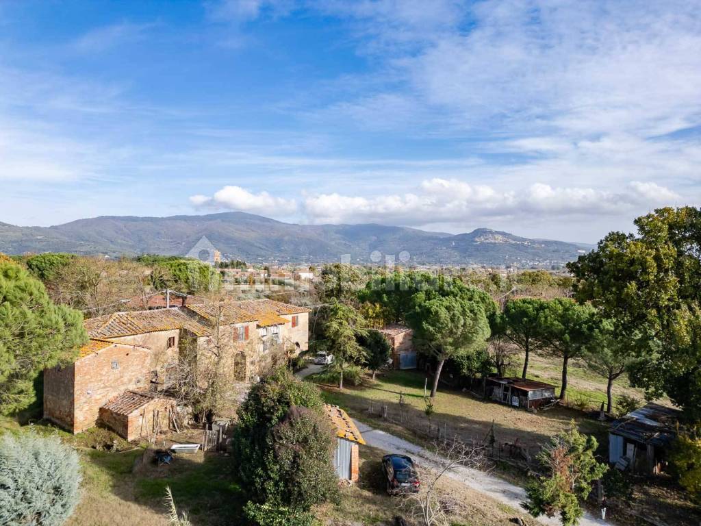 Vendita Casa colonica in Case Sparse Burcinella 183 Cortona. Da ...