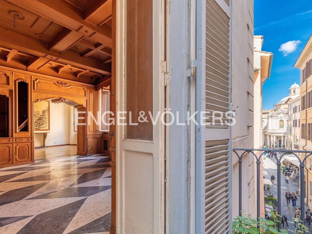 Vendita Appartamento in via di Parione. Roma. Da ristrutturare, secondo ...