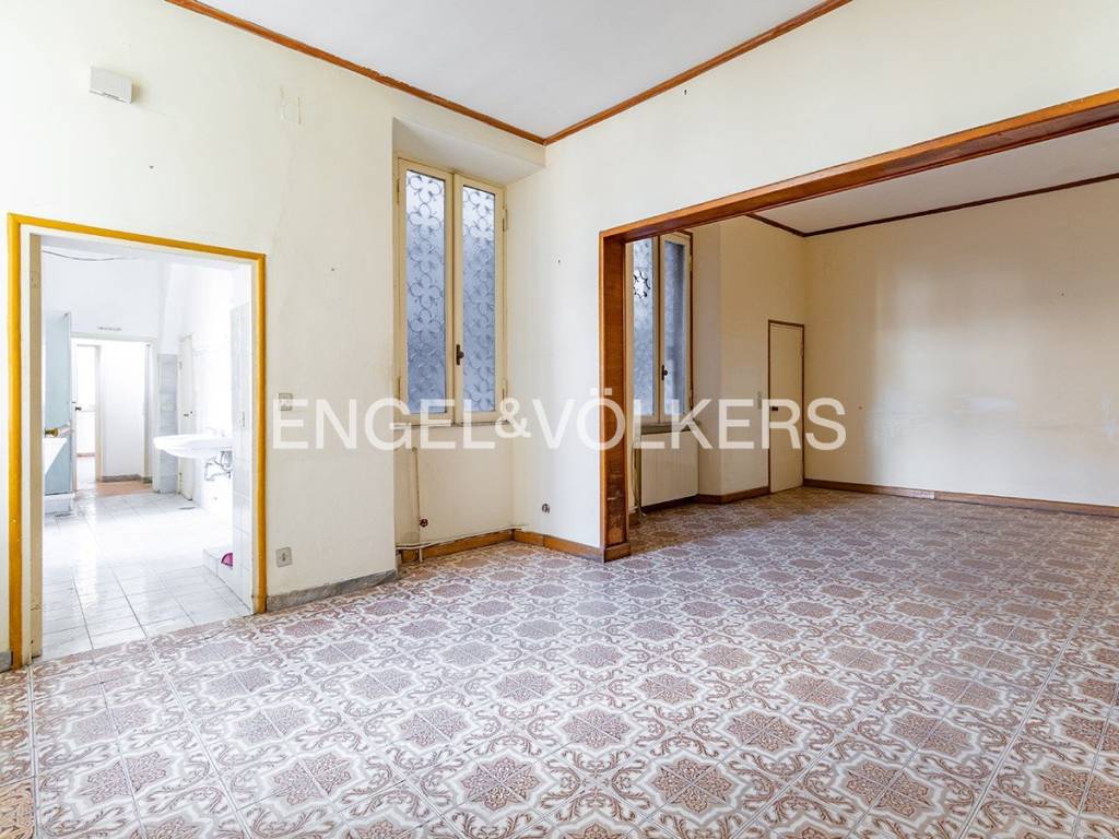 Vendita Appartamento in via di Parione. Roma. Da ristrutturare, secondo ...