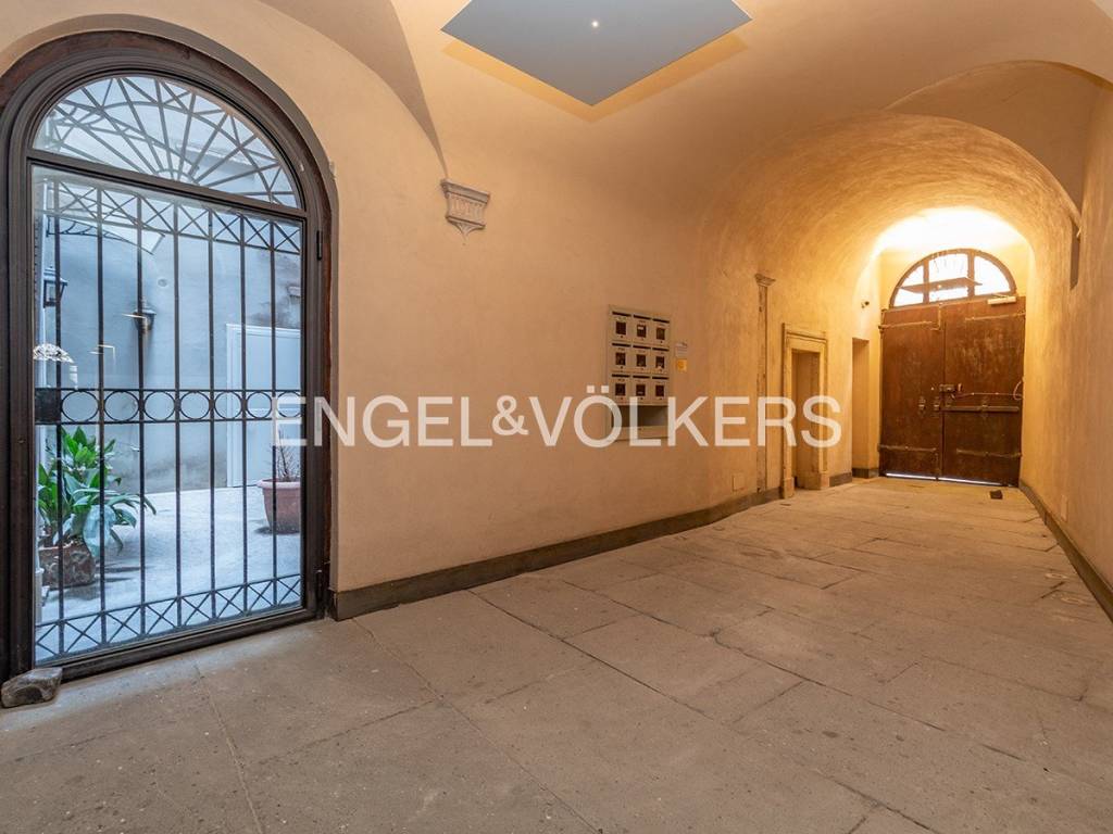 Vendita Appartamento in via di Parione. Roma. Da ristrutturare, secondo ...