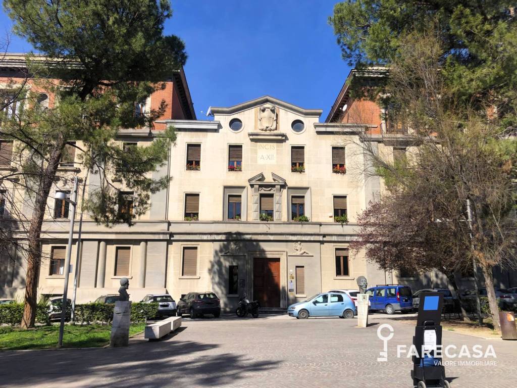 Ufficio - Studio viale Giuseppe Mazzini 2, Teramo, Rif. 110486355 ...