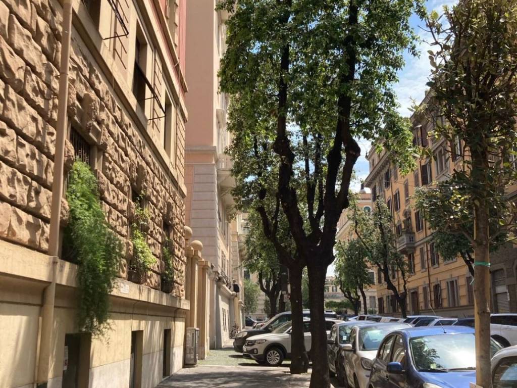 Vendita Appartamento Roma. Quadrilocale in via Taro. Buono stato, piano ...