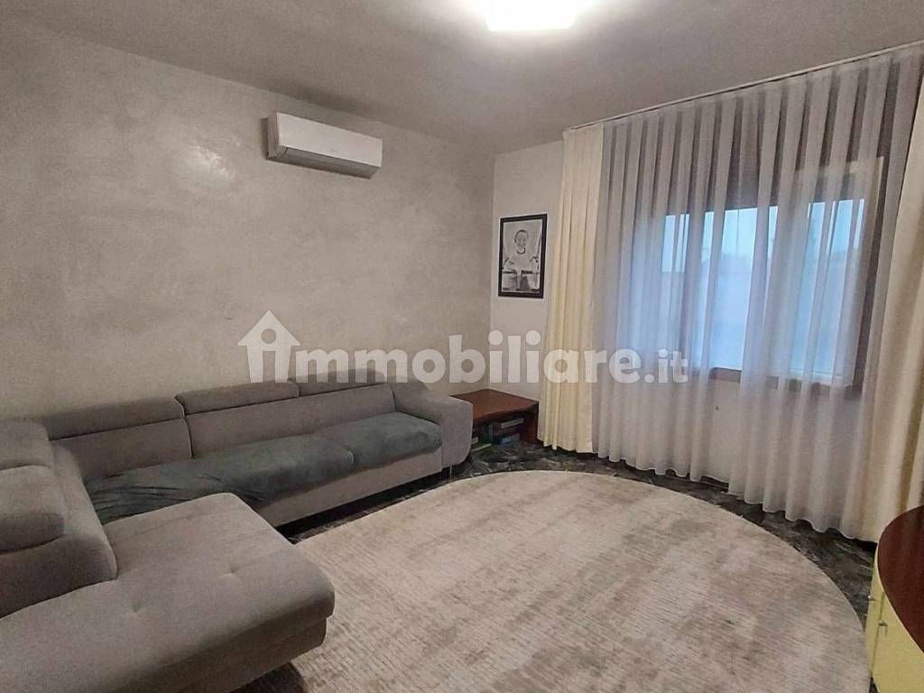 Vendita Appartamento in via Roma 44. Scorzè. Buono stato, secondo piano ...