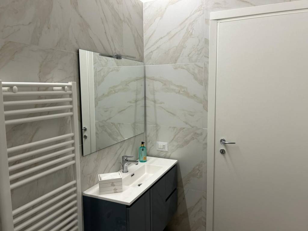 Vendita Appartamento in via Jacopo Rocca 70. Chiavari. Ottimo stato ...