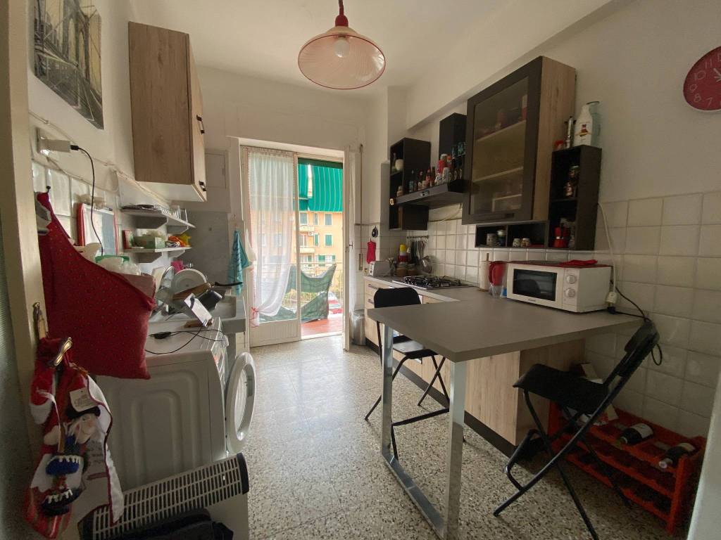 Affitto Appartamento Genova. Bilocale in via Leon Battista Alberti ...