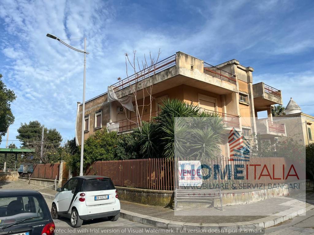 Vendita Villa unifamiliare in piazza Stazione Santa Flavia. Da ...