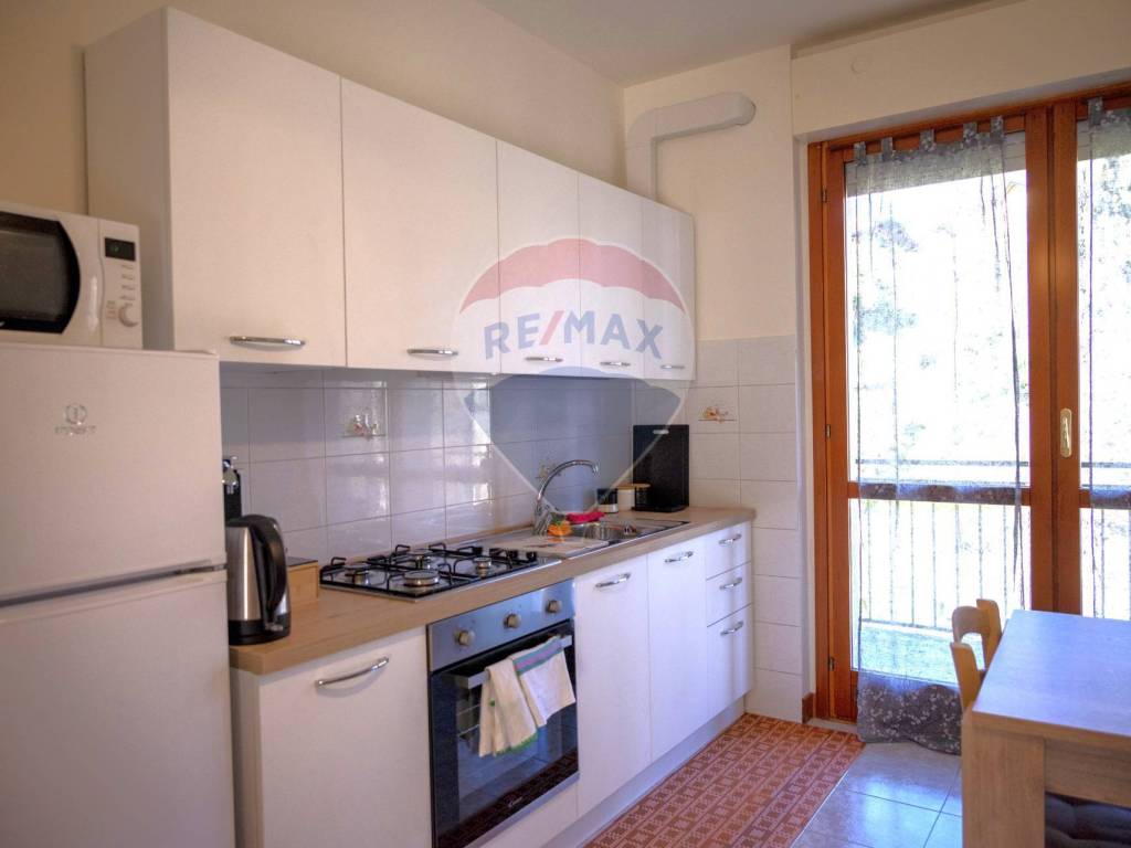 Vendita Appartamento Meina. Bilocale in via Minazza 24. Ottimo stato ...