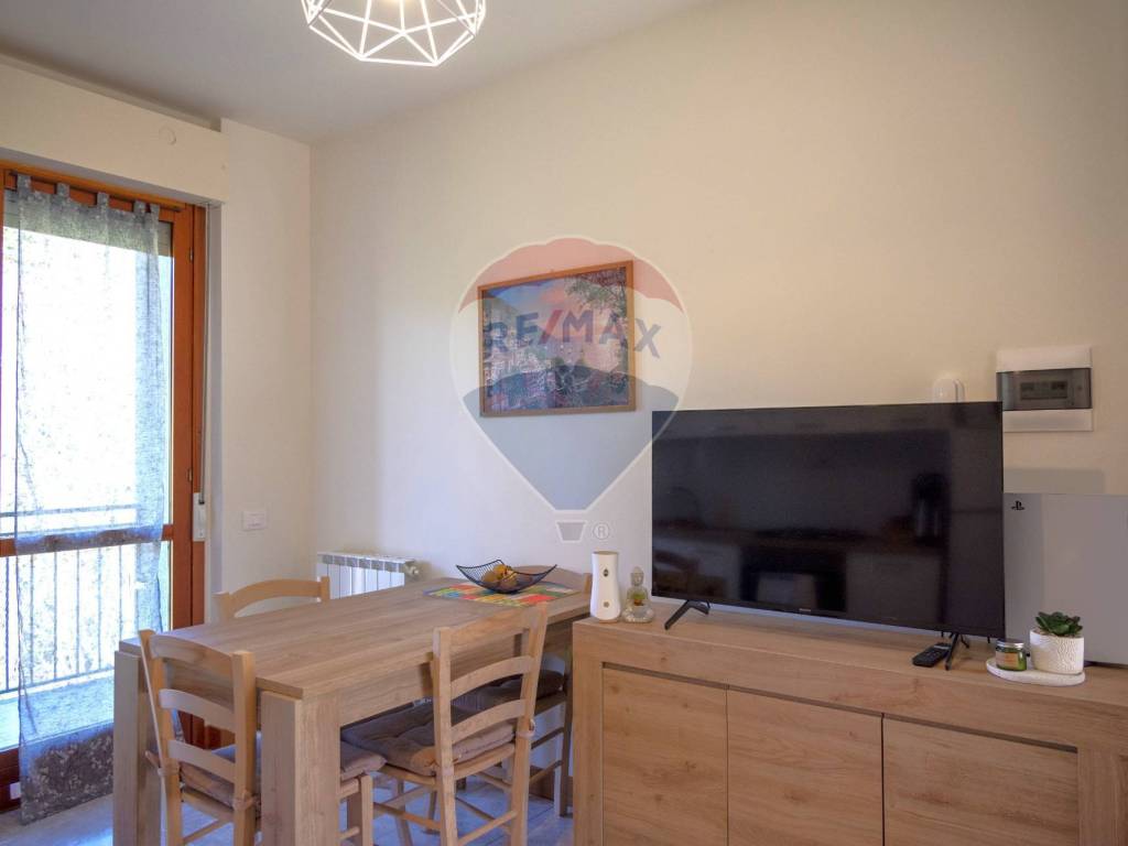 Vendita Appartamento Meina. Bilocale in via Minazza 24. Ottimo stato ...