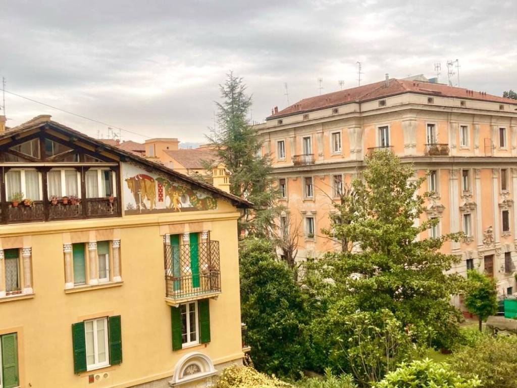 Affitto Appartamento Roma. Bilocale in via Antonio Nibby. Ottimo stato, terzo piano, con balcone ...