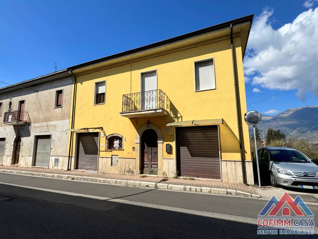 Locale commerciale via Carnello 470, Isola del Liri, Rif. 110675429 ...