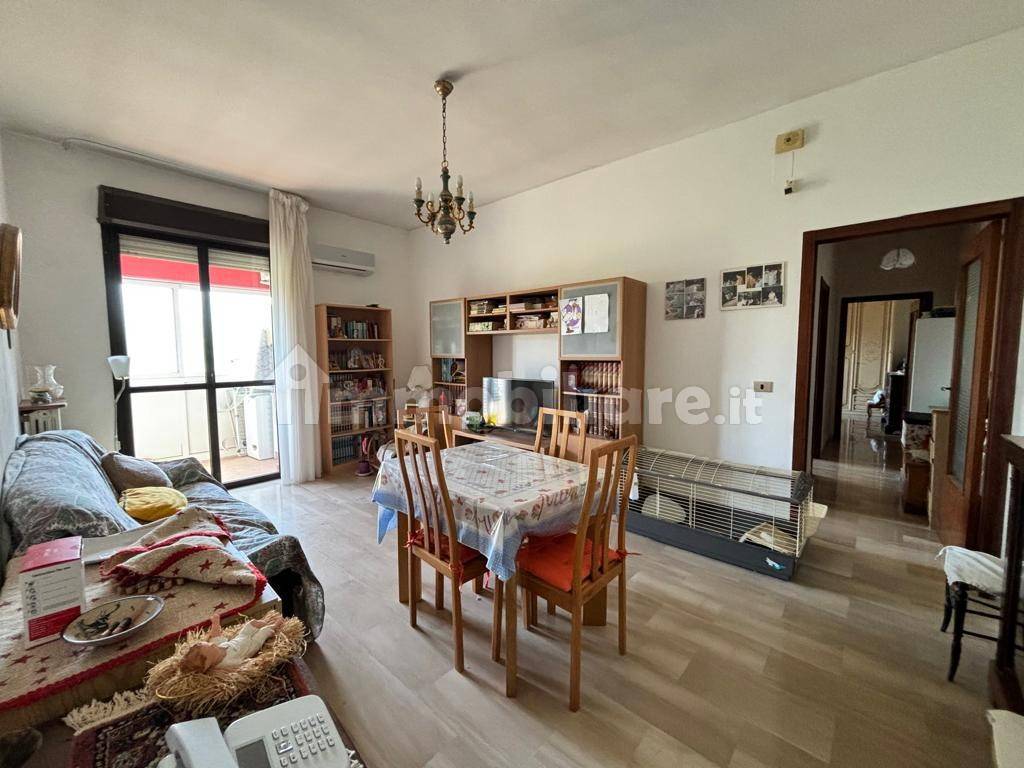 Vendita Appartamento Valenzano. Trilocale in via Generale Carlo Alberto ...