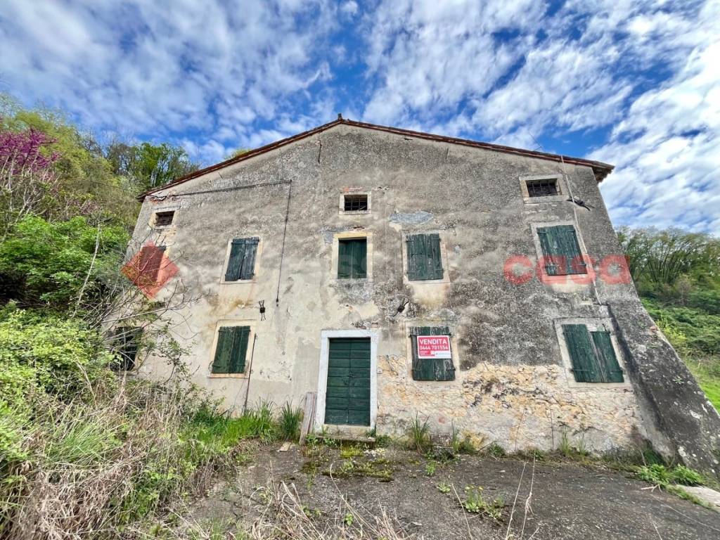 Vendita Rustico in via Roma, 1 Val Liona. Da ristrutturare, 370 m², rif ...