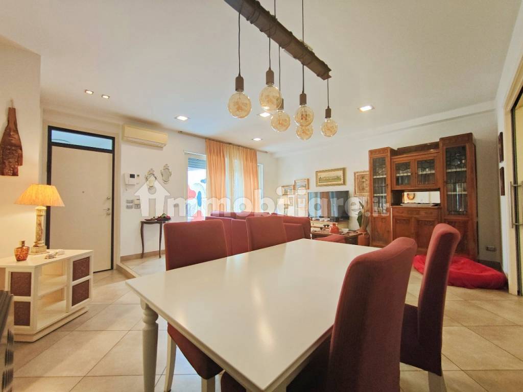 Vendita Appartamento Rimini. Quadrilocale in via Aurelio Bertola 50 ...