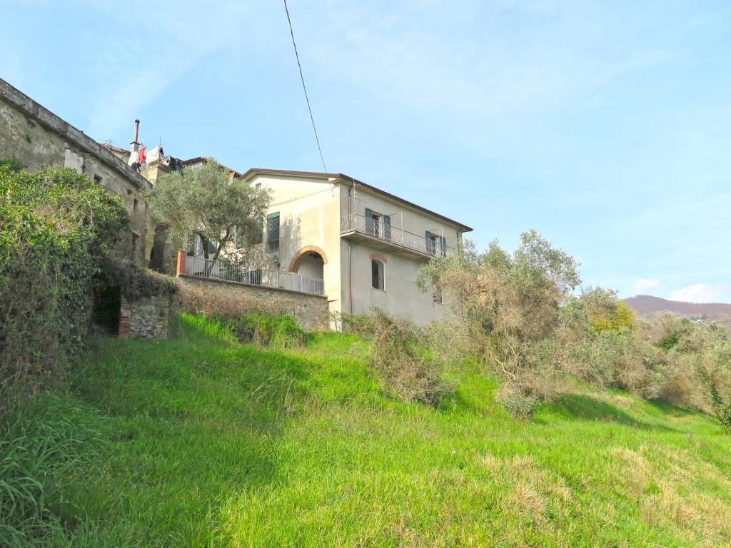 Vendita Terratetto unifamiliare in via Borgo di Cima-Moncigoli 46 ...