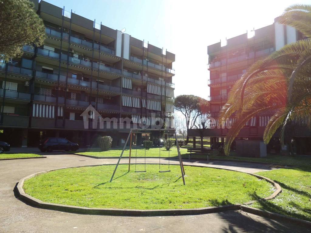 Sale Apartment Rome. 3-room flat in viale Alessandro Ruspoli 201. Good ...