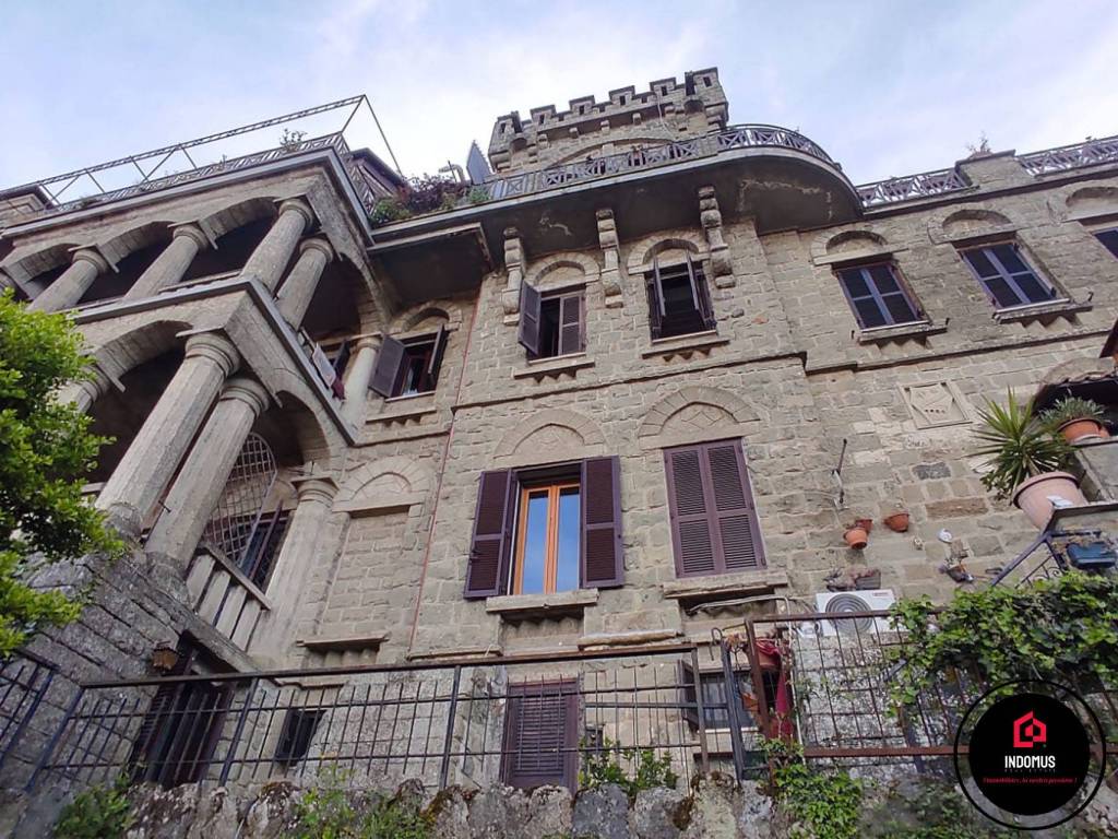 Vendita Appartamento Rocca di Papa. Trilocale in viale Enrico Ferri 79 ...