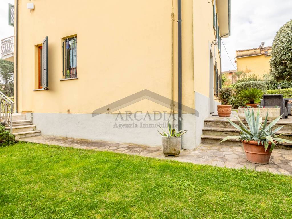 Vendita Villa unifamiliare in via L. Falchi 4 Montopoli in Val d'Arno. Buono stato, con terrazza ...