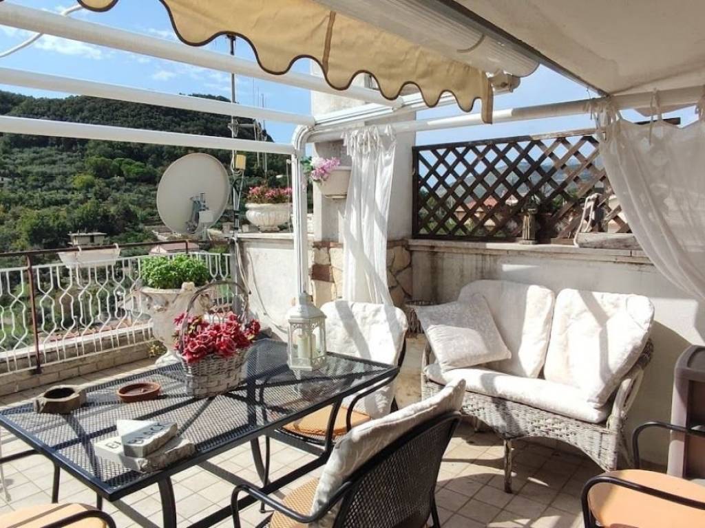 Vendita Appartamento Formia. Quadrilocale in Lo.Tà Trivio. Buono stato ...